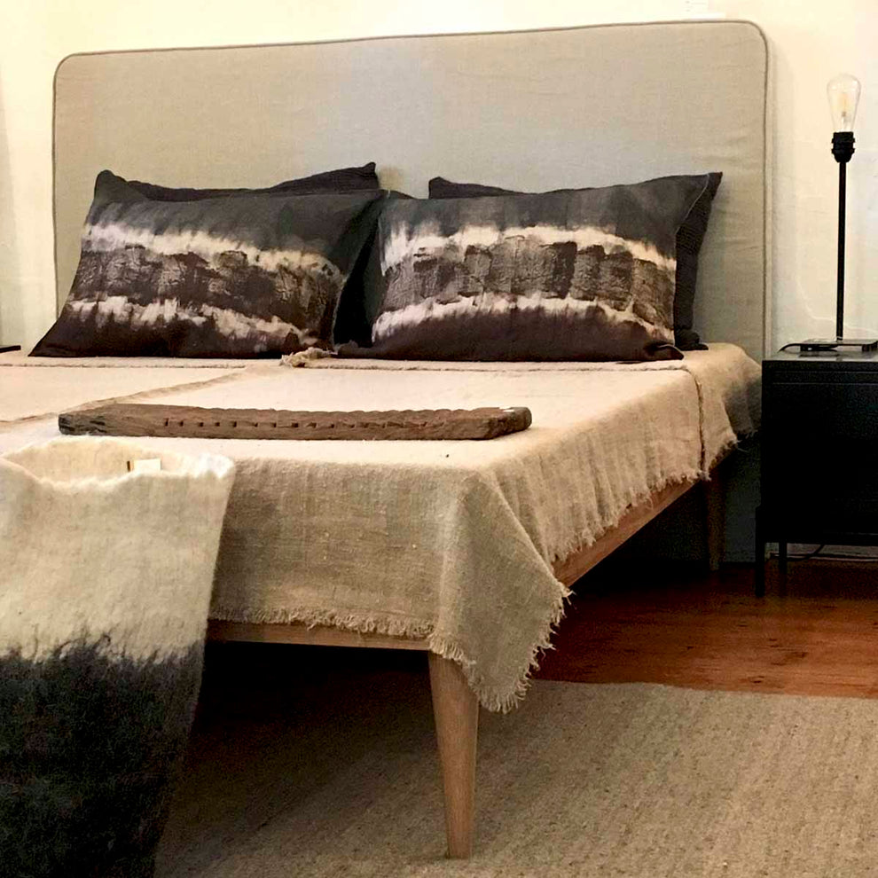 The Turned Leg Bed Base – LIM